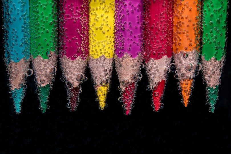 Couleurs en anglais : la liste complète à connaître par coeur