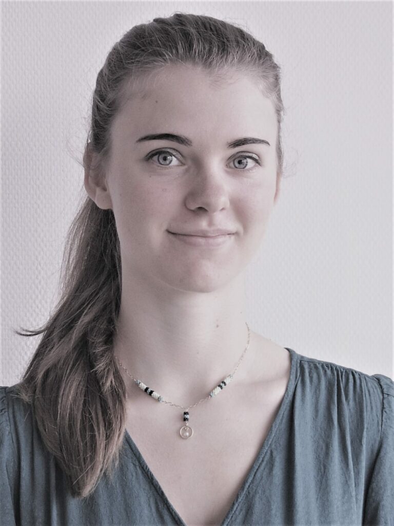 Découvre l'interview de Clémence, une cube A/L à HEC